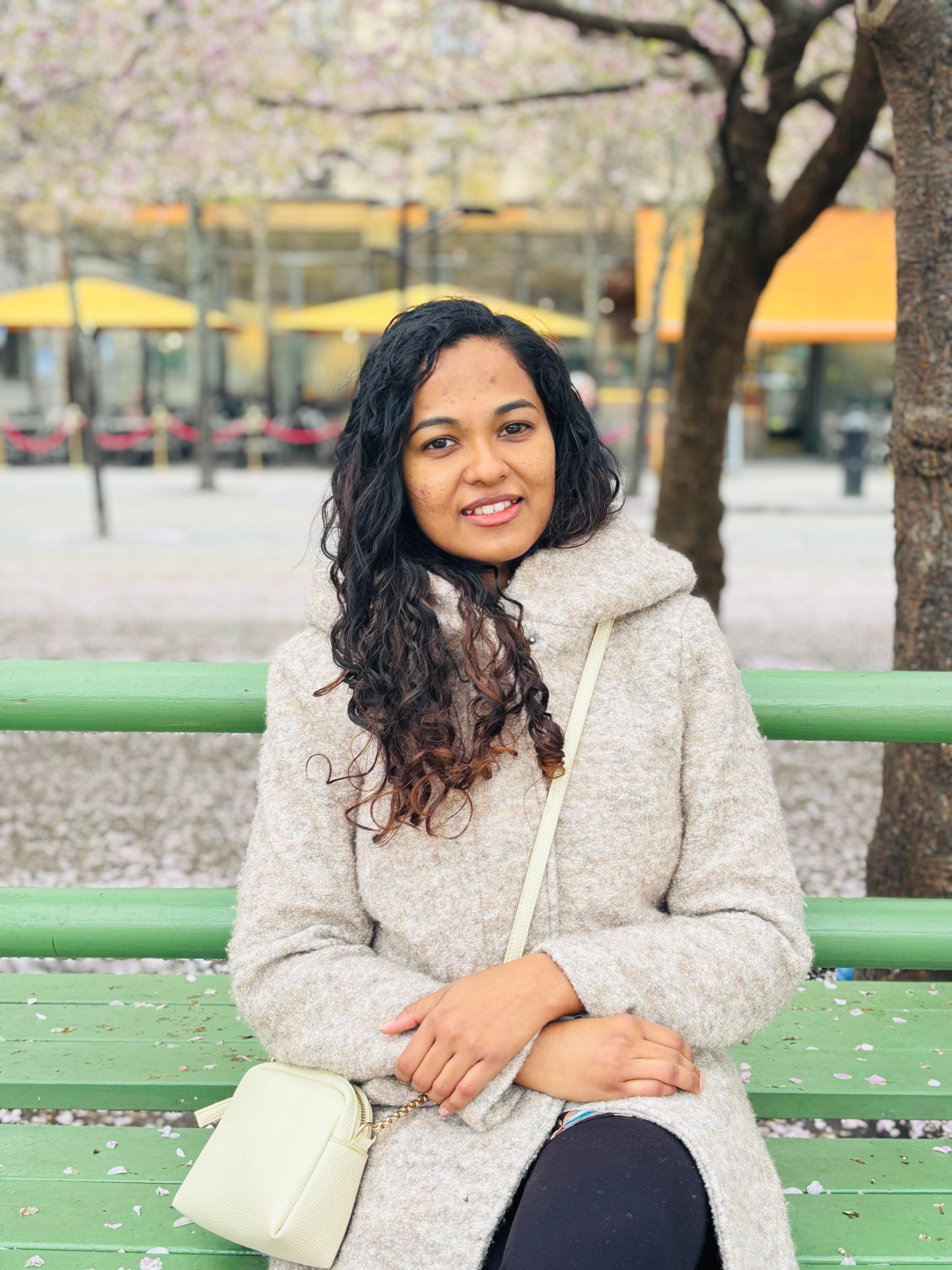 What colors make tan? Color mixing guide and skin tones